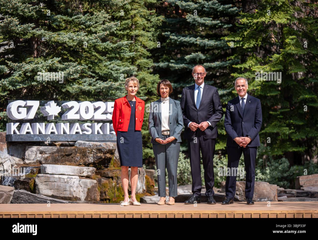 Kananaskis, Canada. 16th June, 2025. German Chancellor Friedrich Merz (CDU) and Charlotte Merz ...