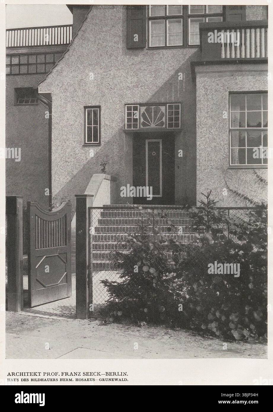Architectural photograph of the house of sculptor Hermann Hosaeus in ...