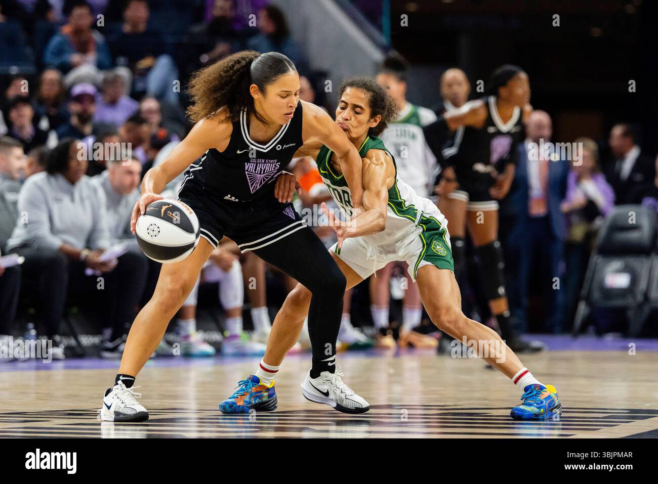 SAN FRANCISCO, CA - JUNE 14: Seattle Storm guard Skylar Diggins (4 ...