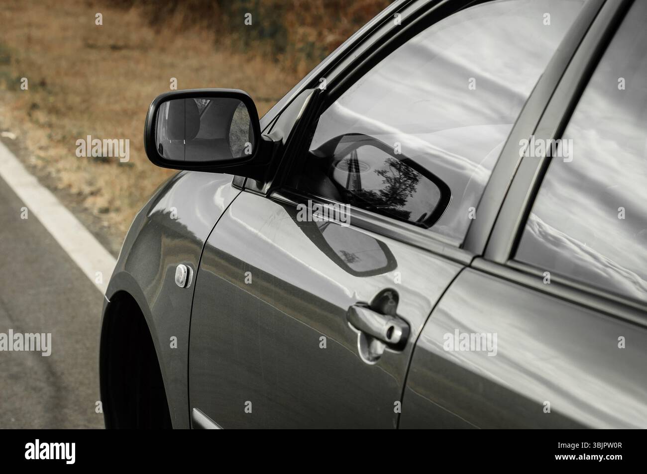 Side angle shot white hi-res stock photography and images - Alamy