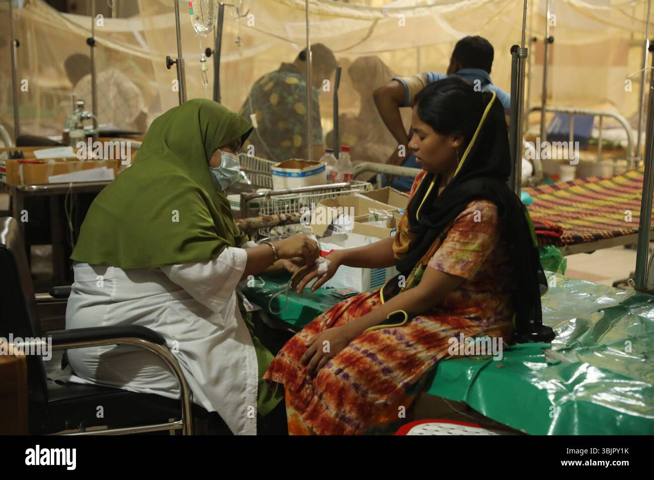 Dhaka, Wari, Bangladesh. 16th June, 2025. Dengue Cases Rising In Bangladesh, dengue patients ...