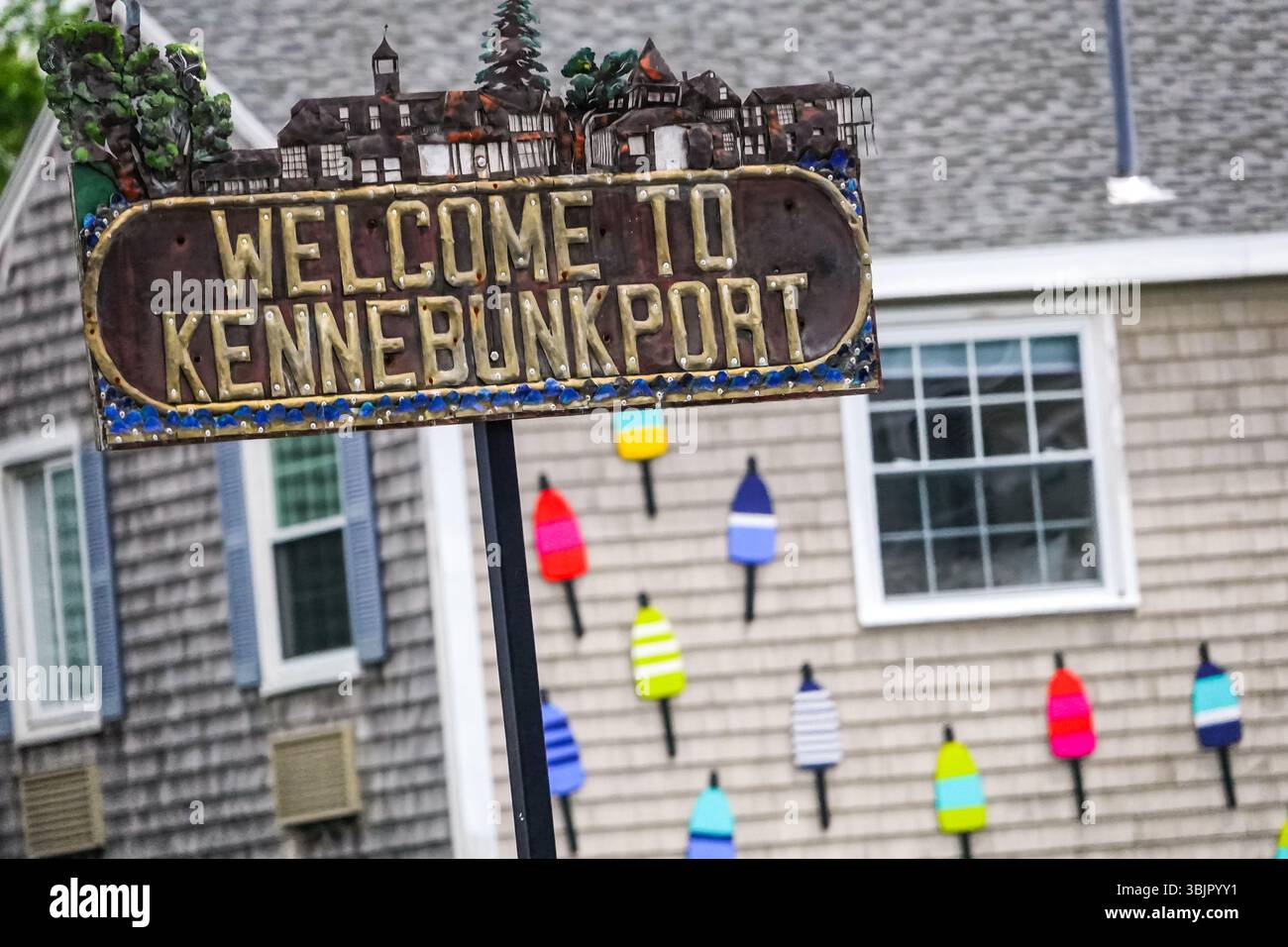 The famous Welcome to Kennebunkport sign along the Dock Square bridge ...