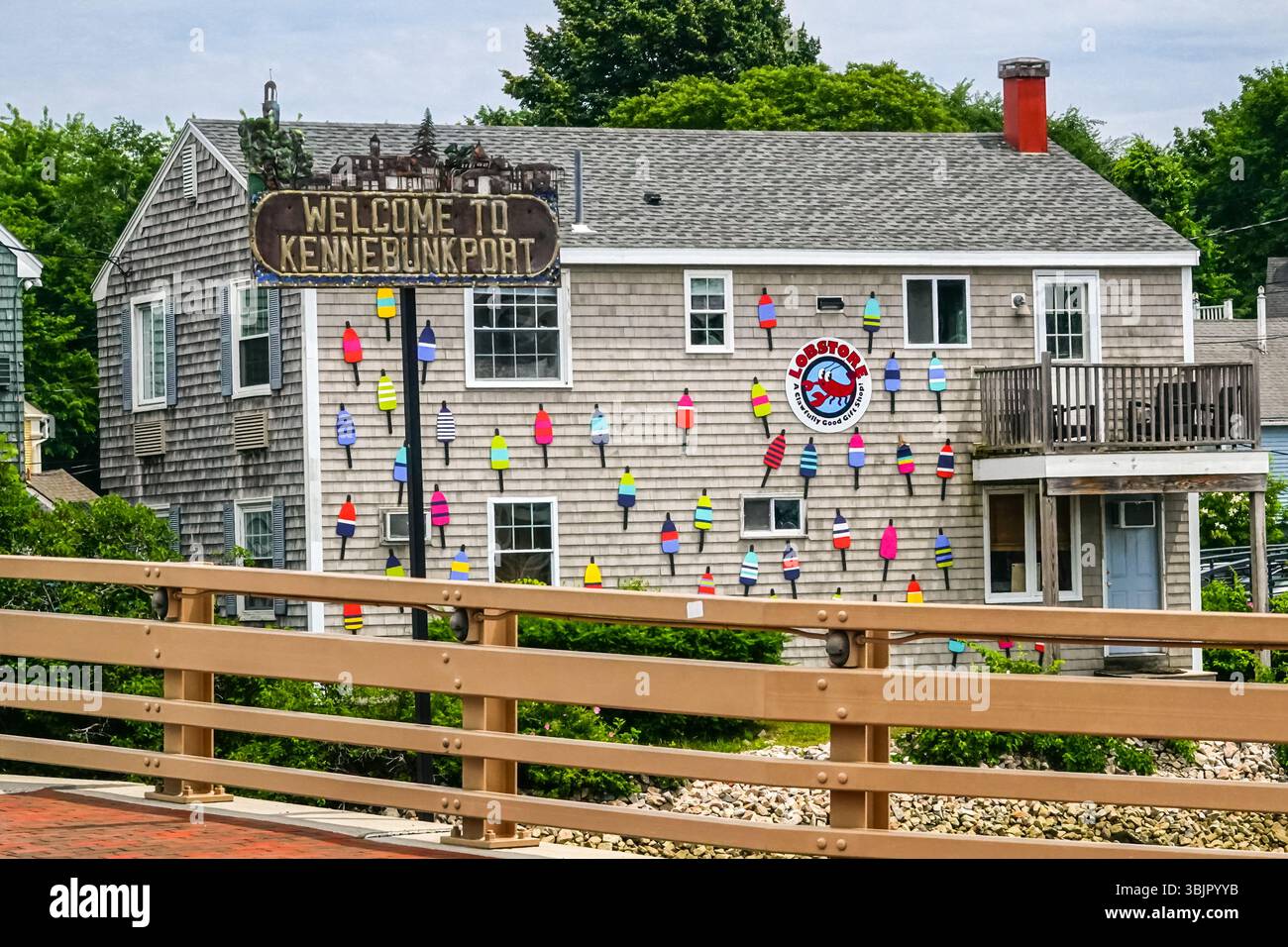 The famous Welcome to Kennebunkport sign along the Dock Square bridge ...