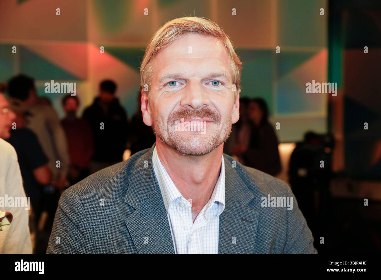 Gordon repinski hi-res stock photography and images - Alamy