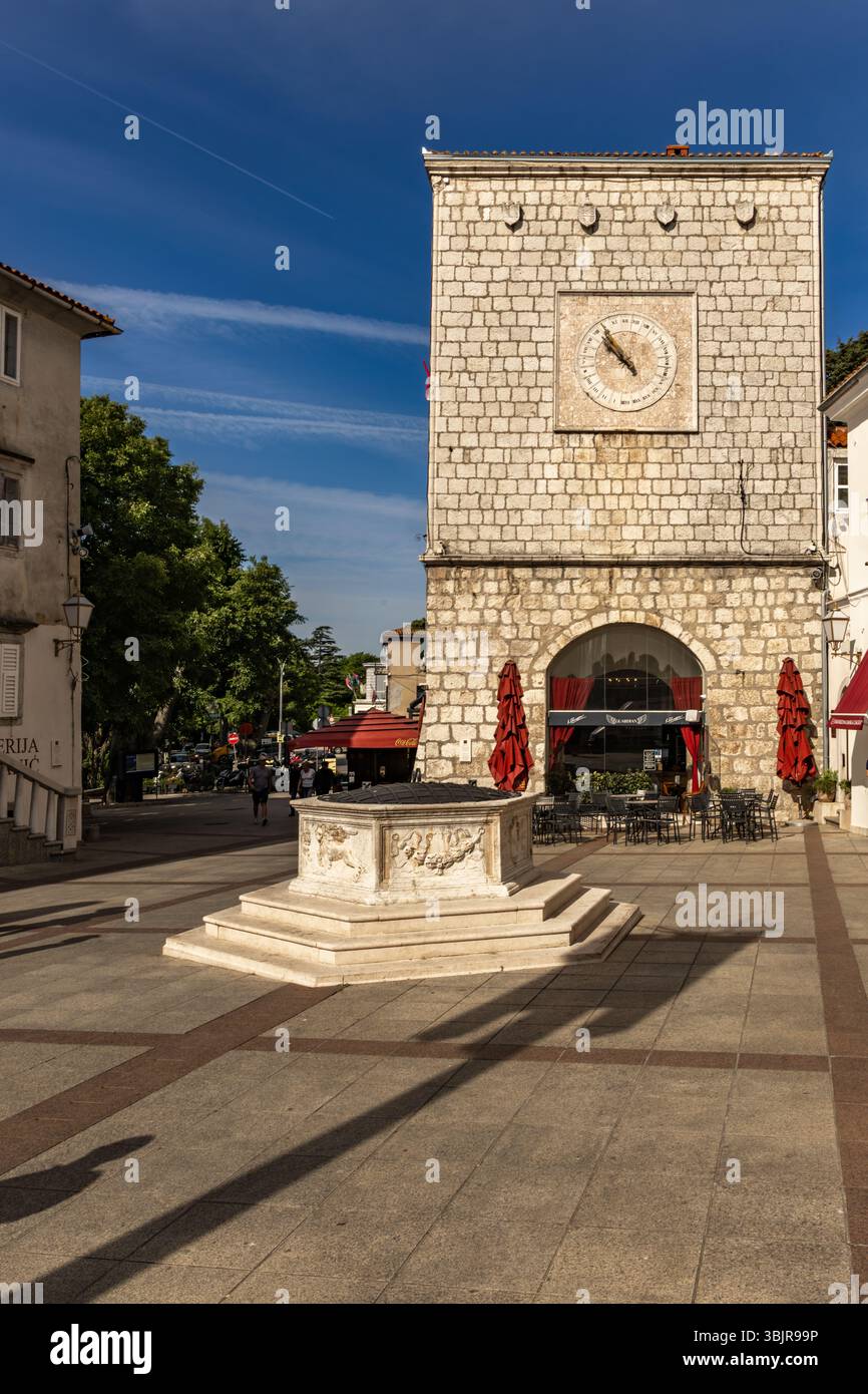 Square tower sundial on hi-res stock photography and images - Alamy