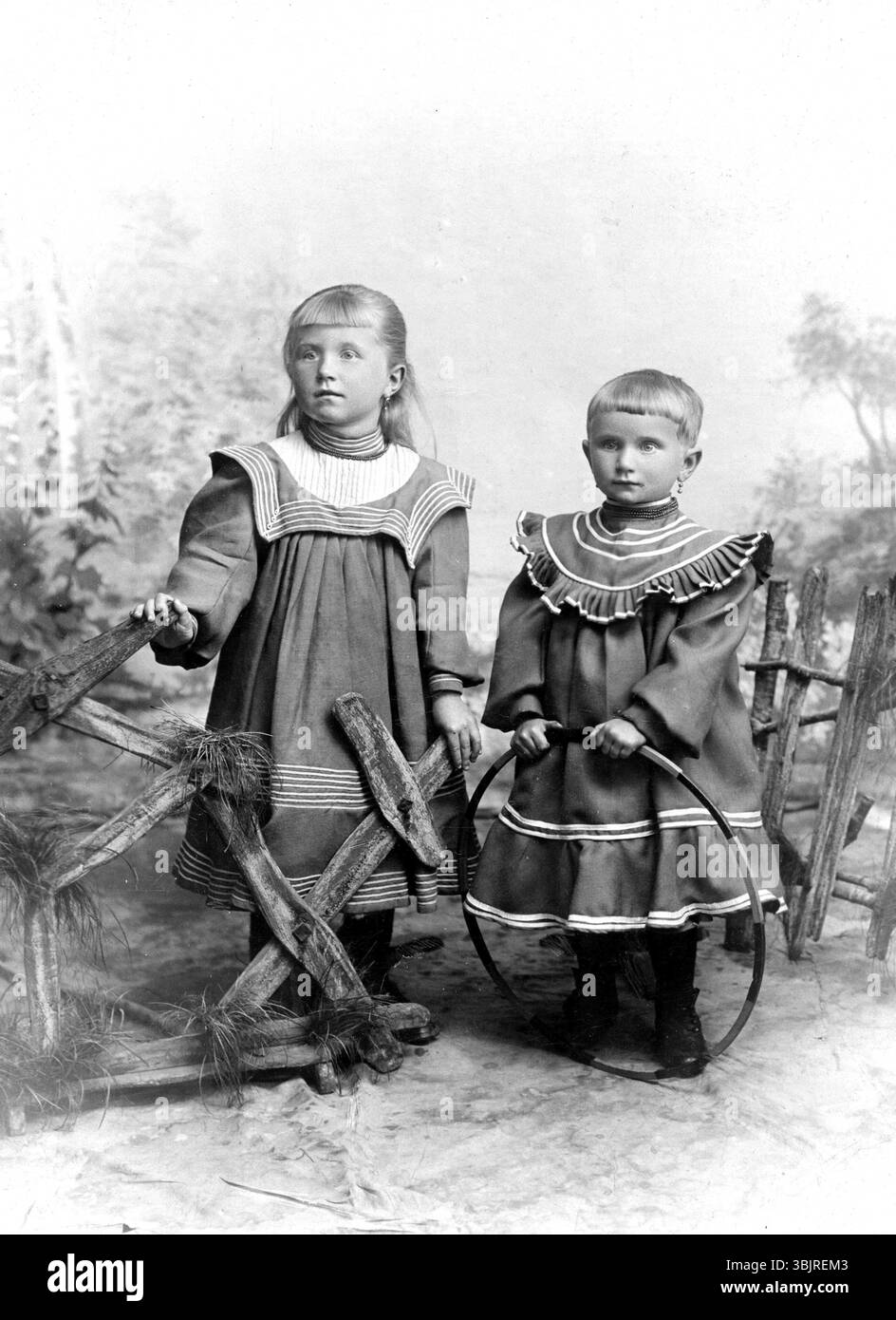 Two girls in Sunday dresses, 1920s, Two children in old-fashioned ...