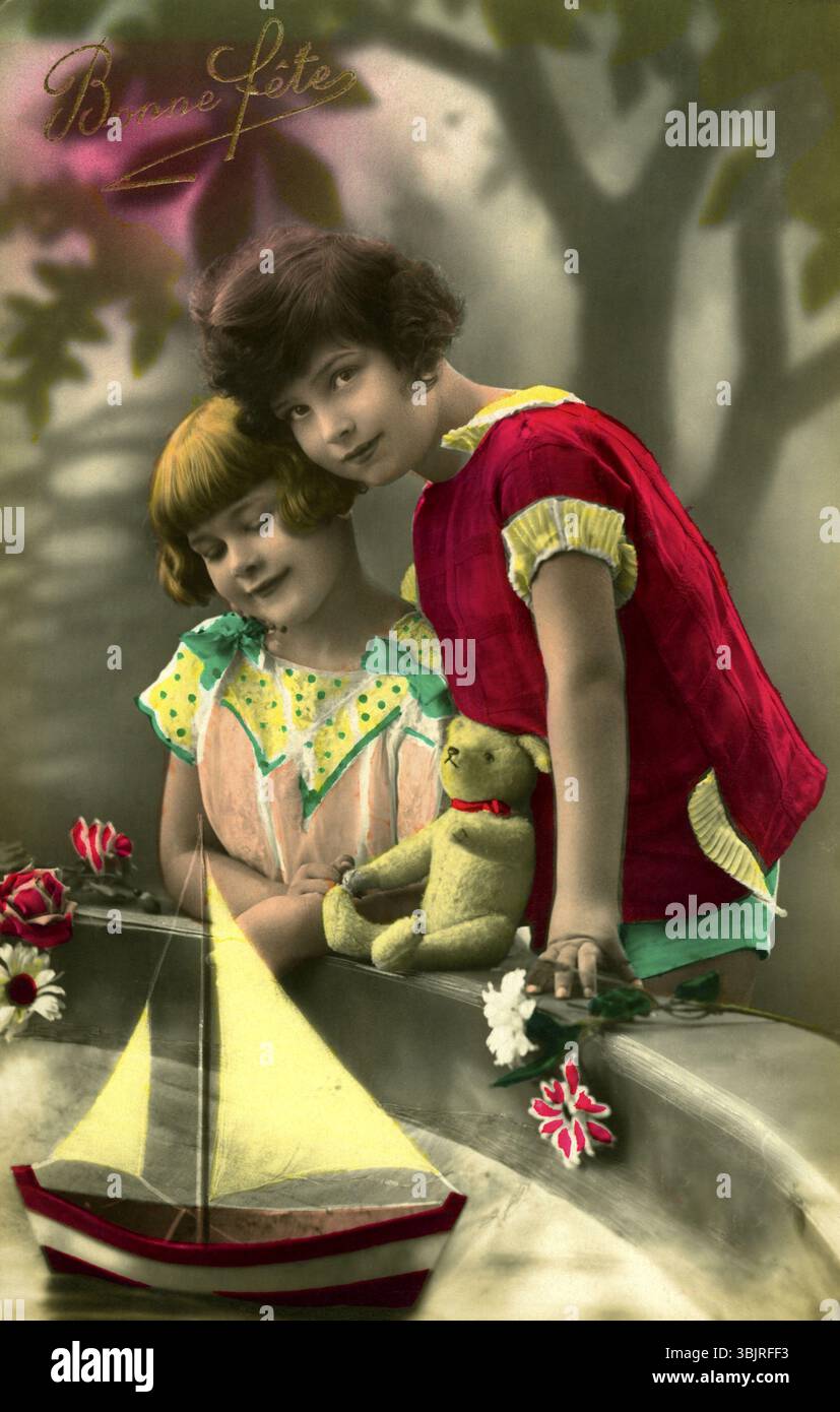 1930s historical two girl hi-res stock photography and images - Alamy