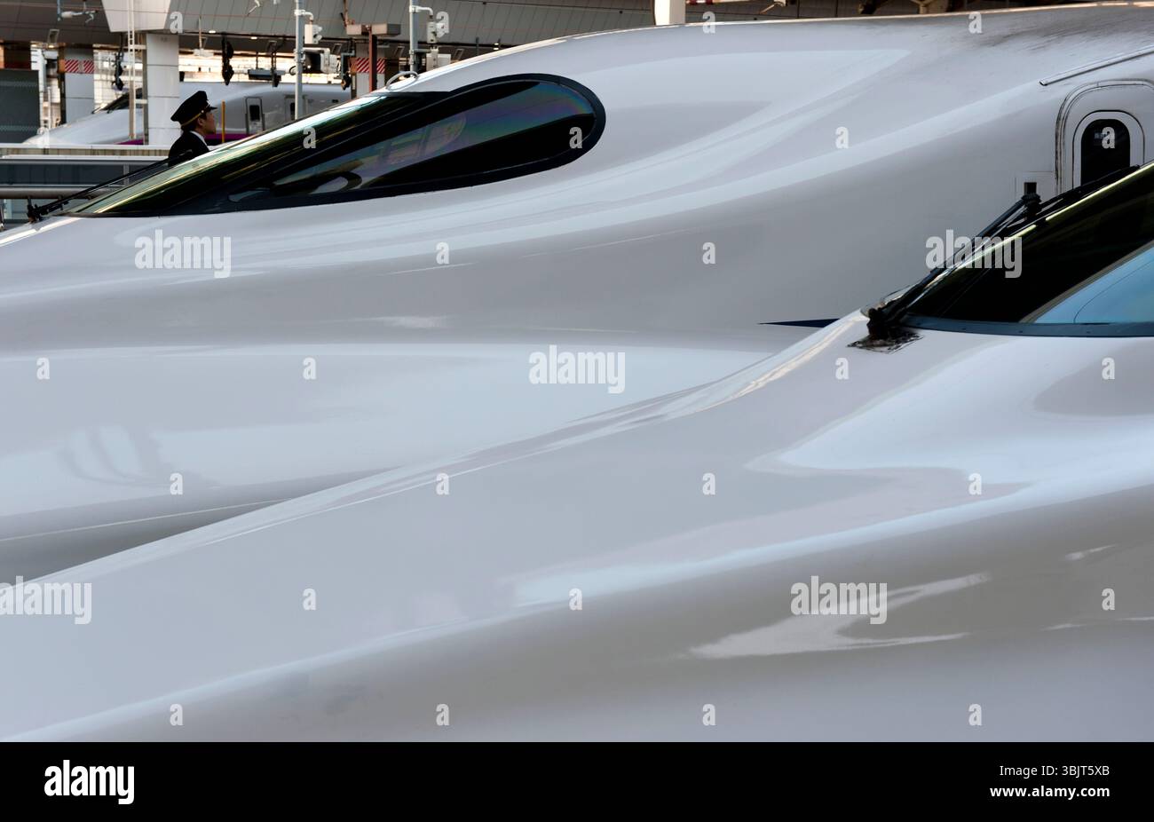 The sleek Kodama N700 Series JR super express shinkansen bullet train ...