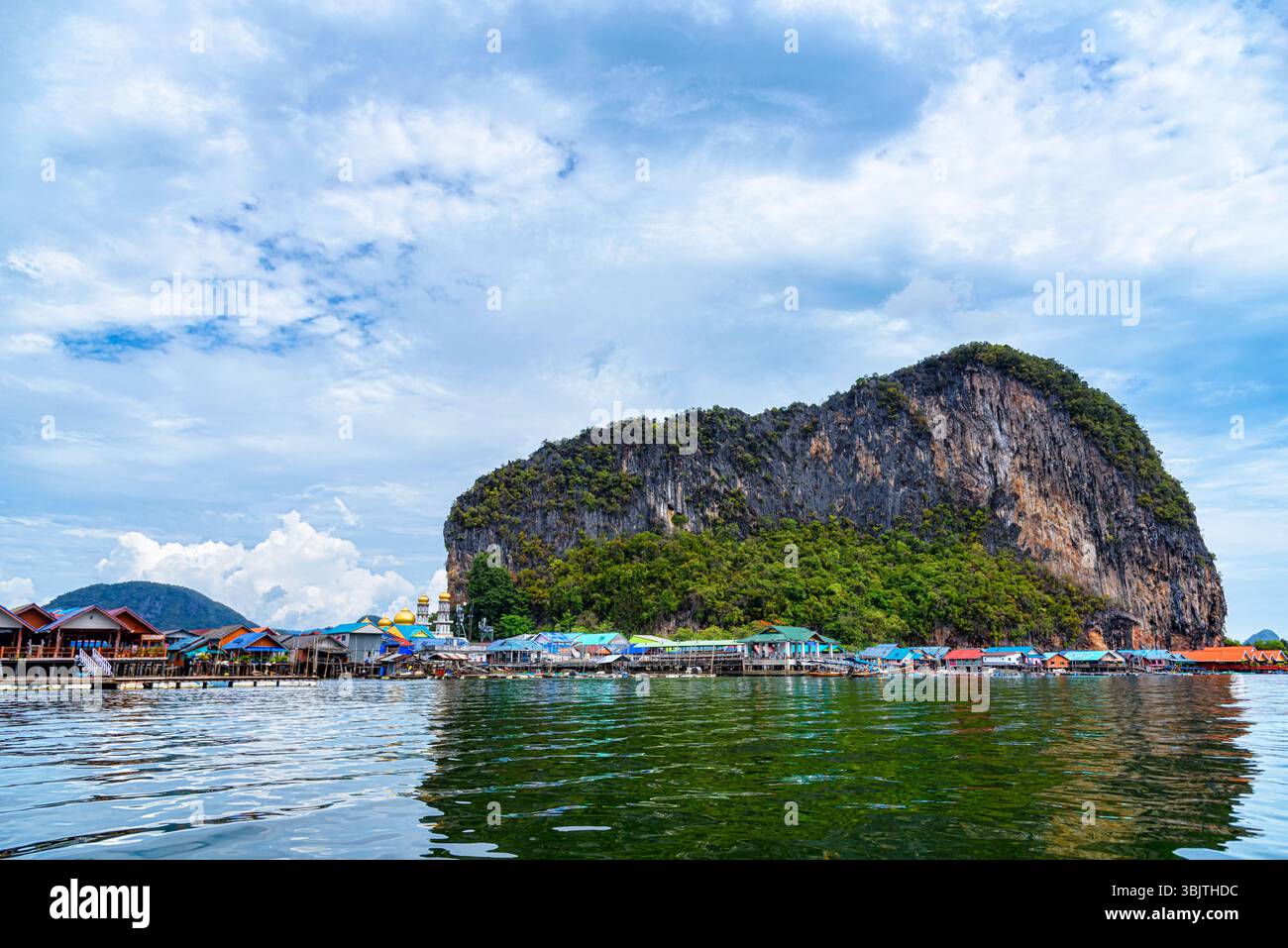 Koh Panyi (Koh Panyee) A Famous Floating Village is a Muslim Fisherman ...