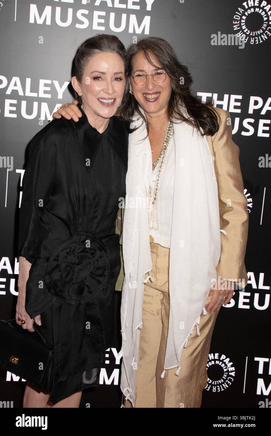 New York, NY, USA. 16th June, 2025. Patricia Heaton and Maggie Wheeler ...