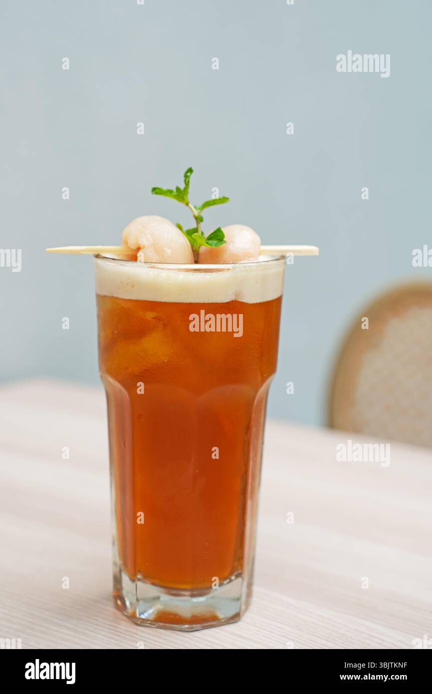 Lychee iced tea with mint leaves Stock Photo - Alamy