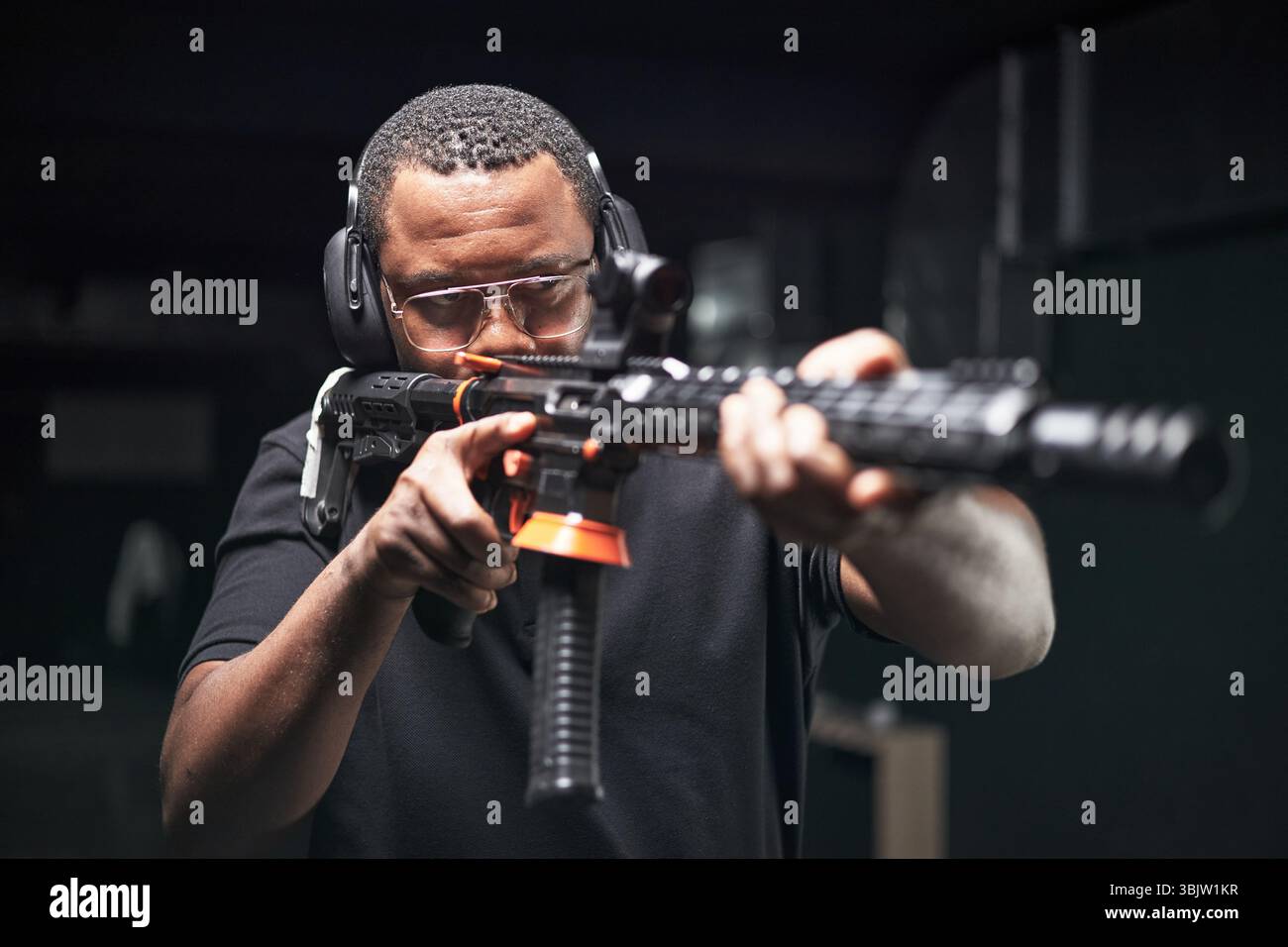 African american shooting range hi-res stock photography and images - Alamy
