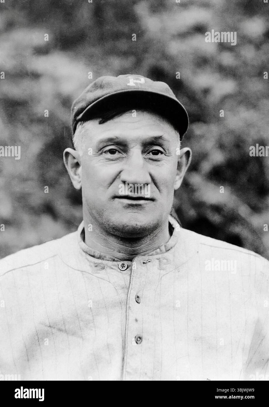 Portrait of baseball player Honus Wagner, 1916 Stock Photo - Alamy