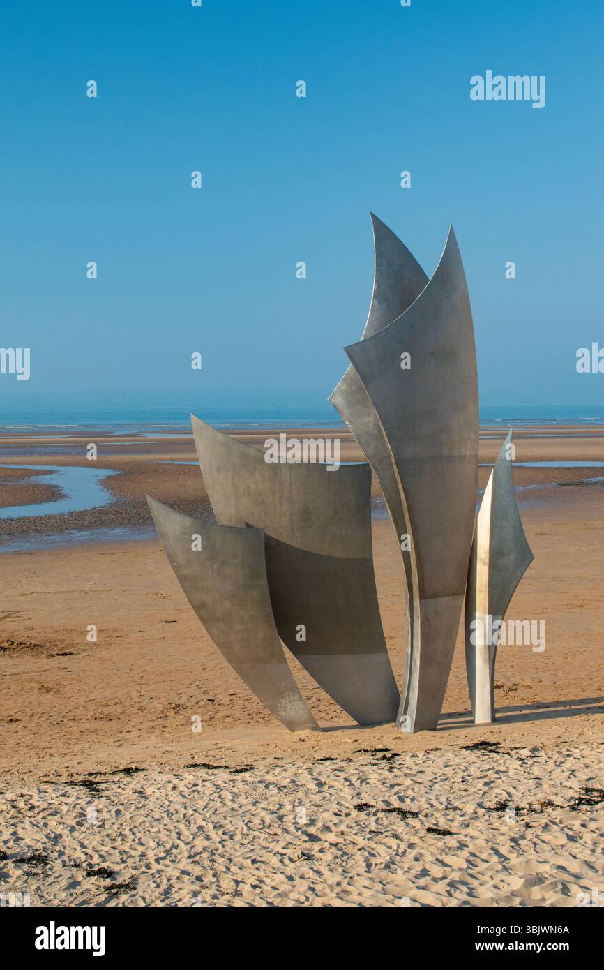 France: Les Braves Memorial Monument (The Braves), 2004 sculpture by ...
