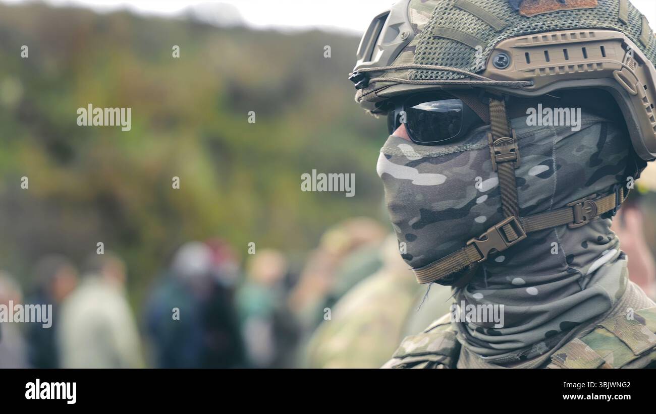 Military personnel in uniform hi-res stock photography and images - Alamy