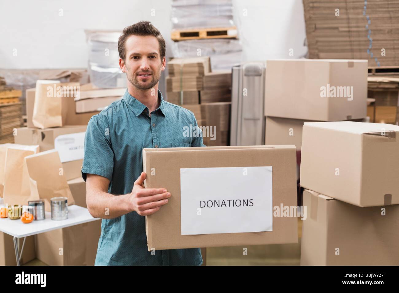 Labeled pallets hi-res stock photography and images - Alamy