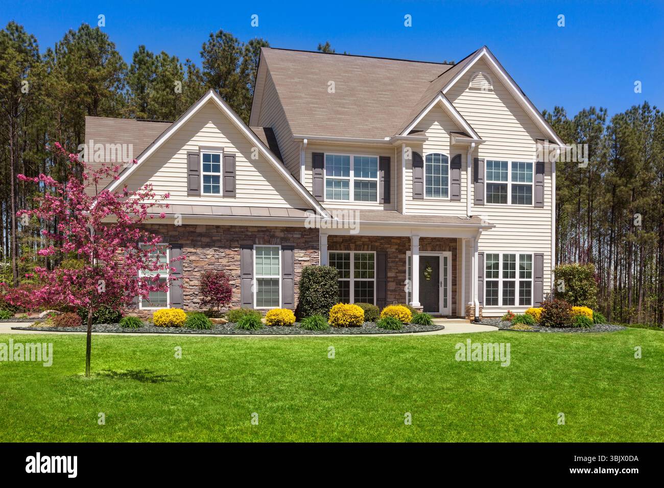 Beautiful Newly Constructed Modern Home Stock Photo - Alamy