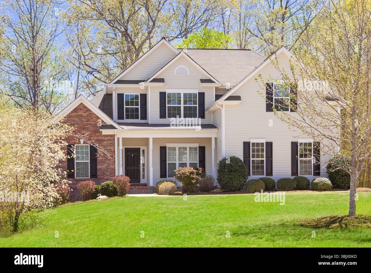Beautiful Newly Constructed Modern Home Stock Photo - Alamy