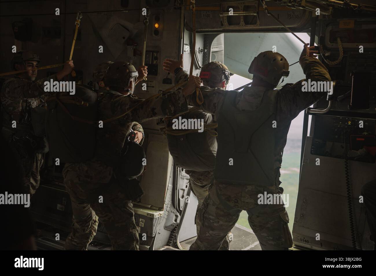 U.S. Army Soldiers assigned to 1st Battalion, 507th Parachute Infantry ...