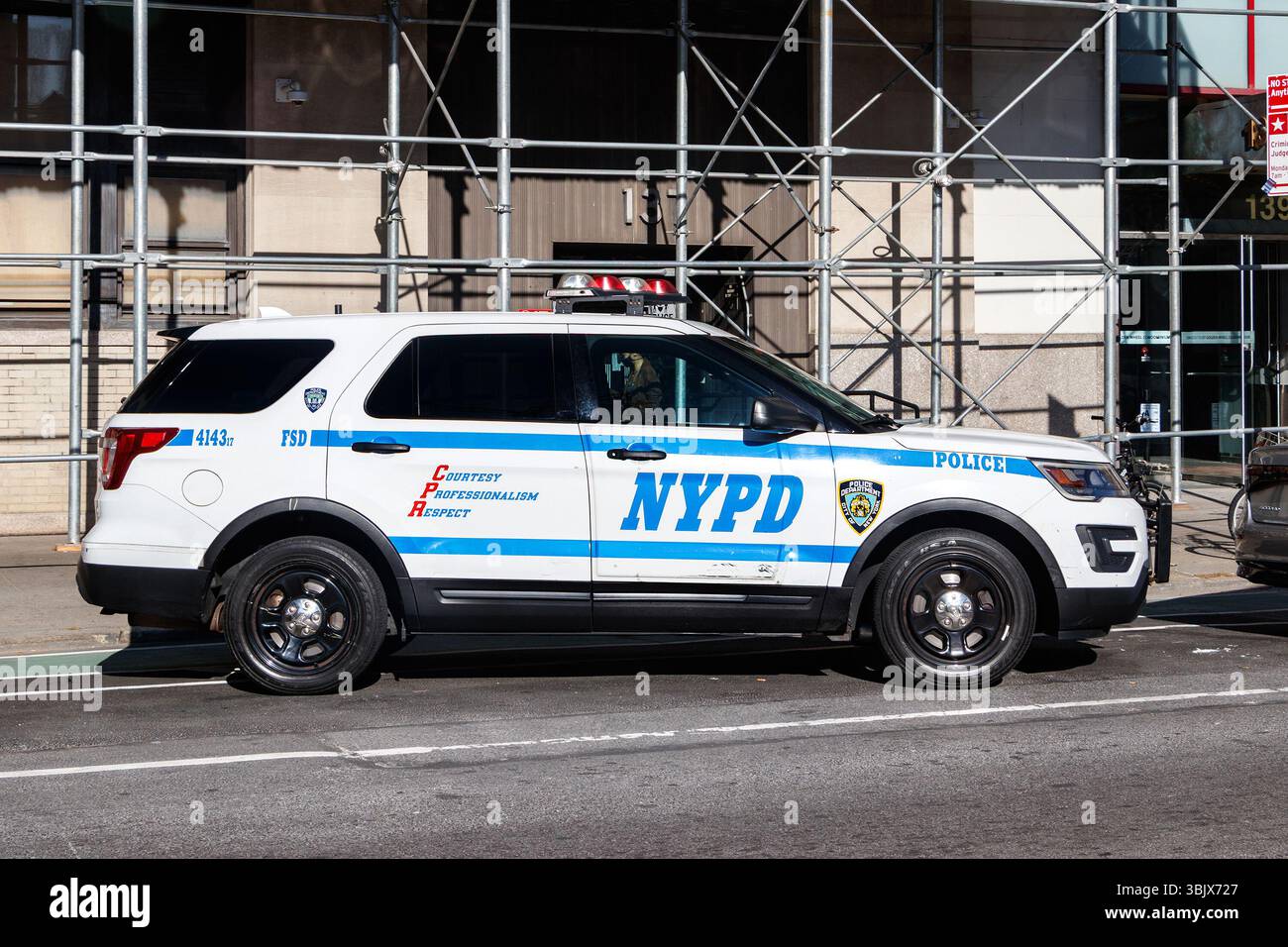City municipal police suv vehicle hi-res stock photography and images ...