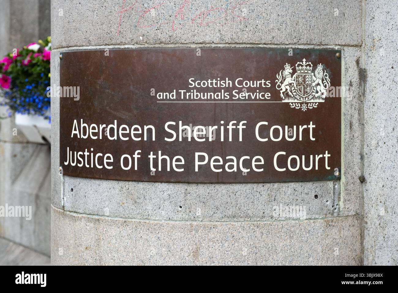 Courts tribunals hi-res stock photography and images - Alamy