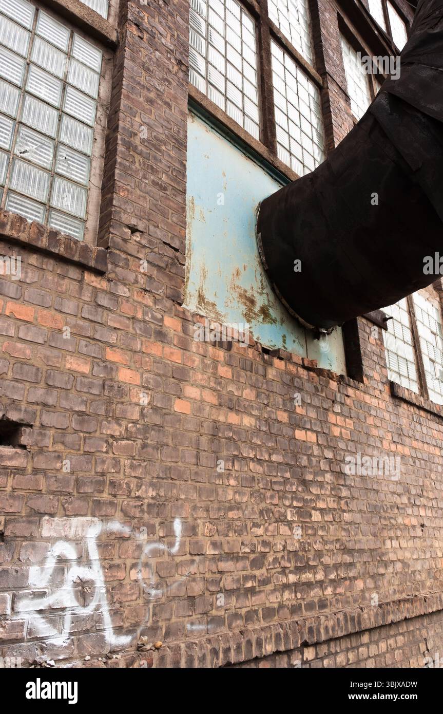 Ventilation shaft building structure hi-res stock photography and ...