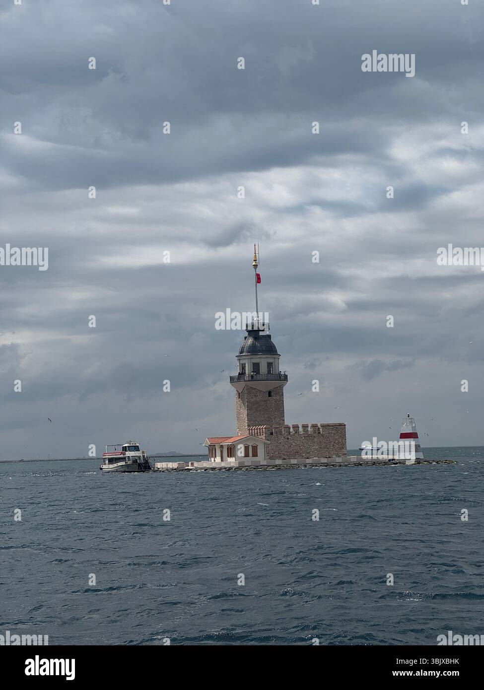 Ottoman architecture on Bosphorus Stock Photo - Alamy