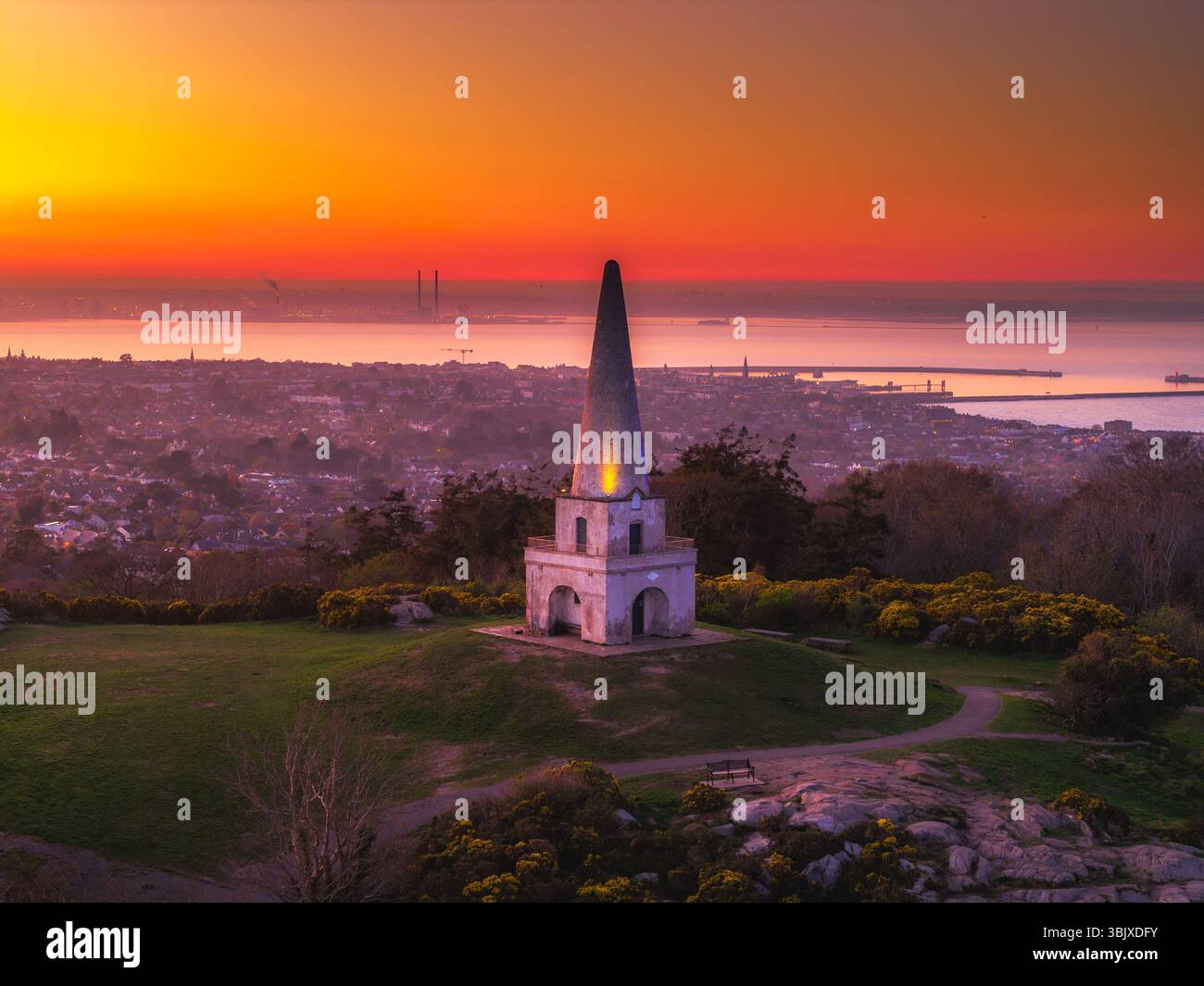 Killiney obelisk hi-res stock photography and images - Alamy