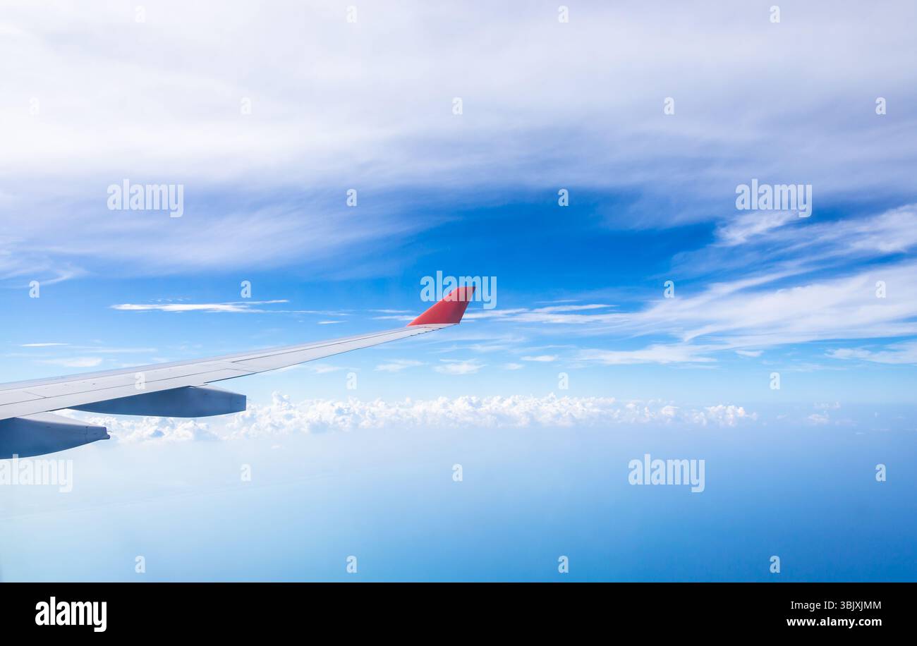 Plane wing flying above hi-res stock photography and images - Alamy