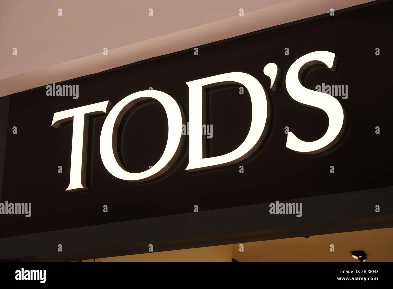 Shanghai,China-April 5th 2025: TOD'S brand company logo on store Stock ...