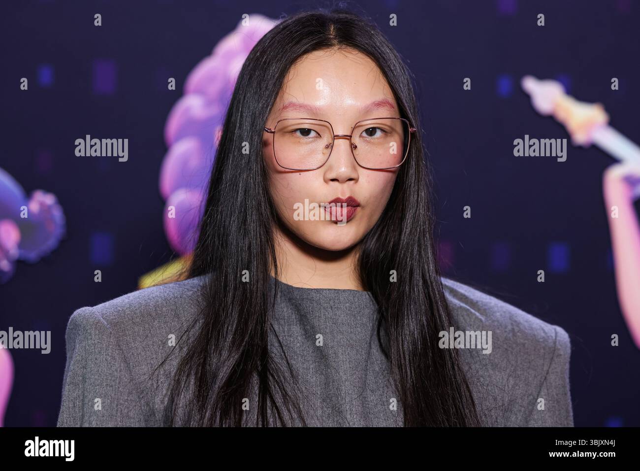 HOLLYWOOD, LOS ANGELES, CALIFORNIA, USA - JUNE 16: American R&B singer ...