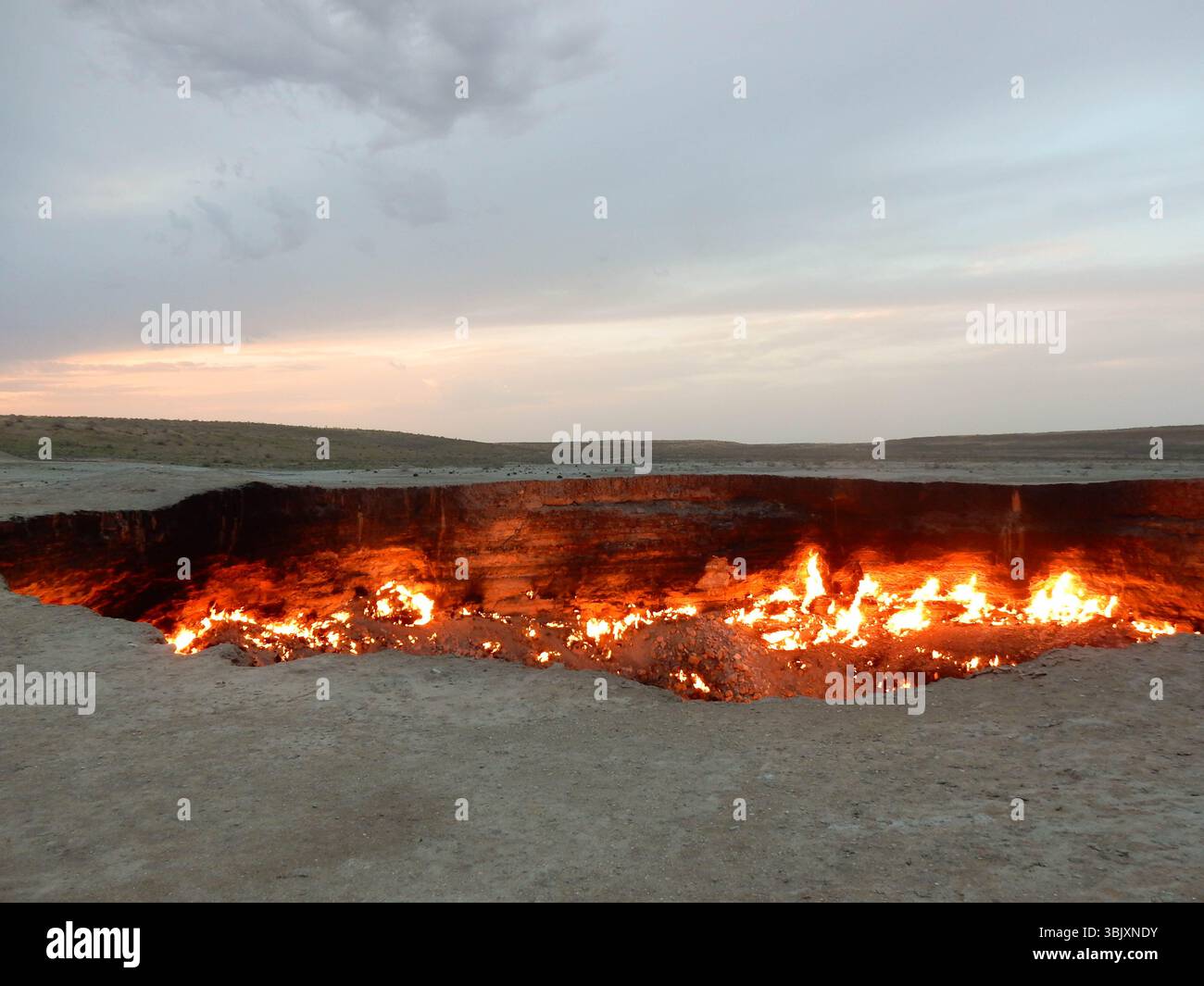 The Darvaza Gas Crater in the Karakum Desert of Turkmenistan Stock ...