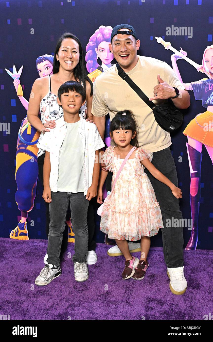 The CrunchBros beim Special Screening der Netflix Animationsserie 'KPop ...