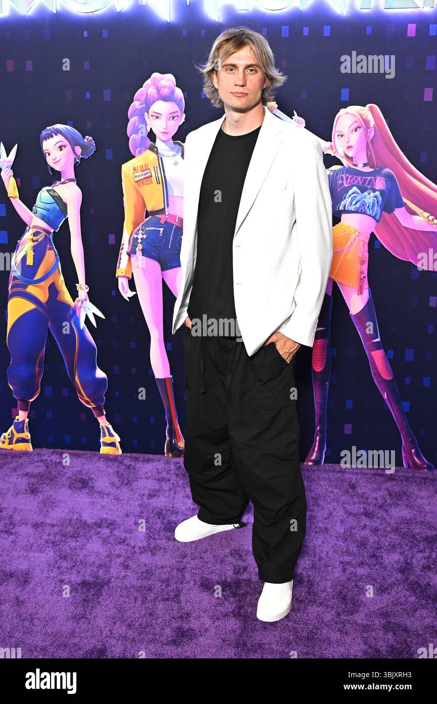 Kpop demon hunters hi-res stock photography and images - Alamy