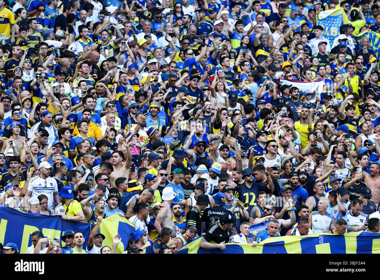 Boca Juniors fans support their team during the FIFA Club World Cup ...