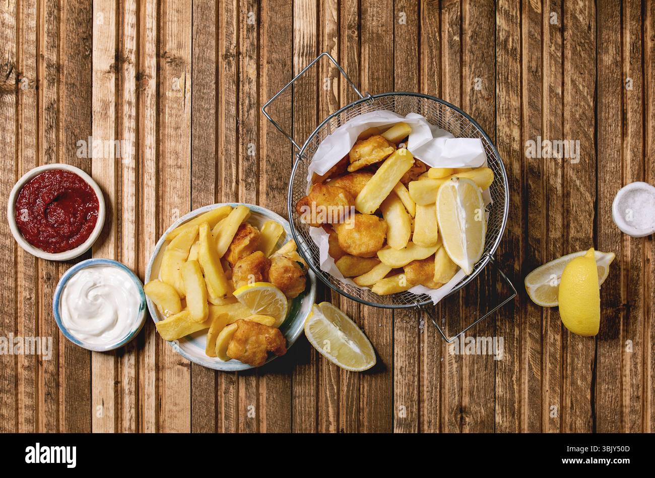 Classic fish and chips Stock Photo - Alamy