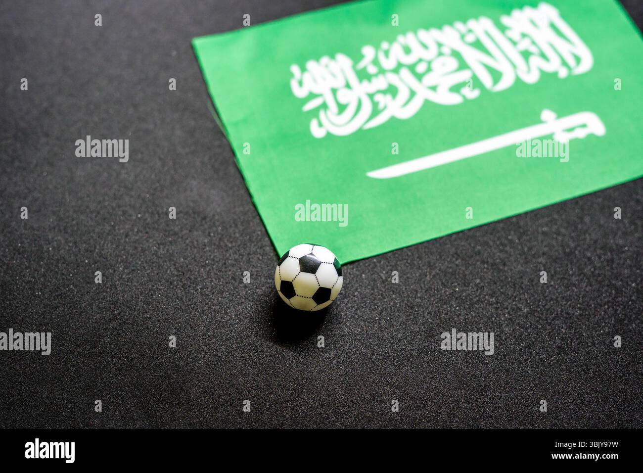 Saudi arabian football team saudi hi-res stock photography and images ...