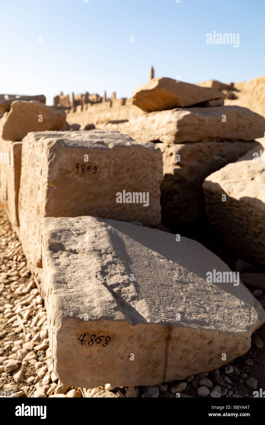 Karnak temple egypt reconstruction hi-res stock photography and images ...