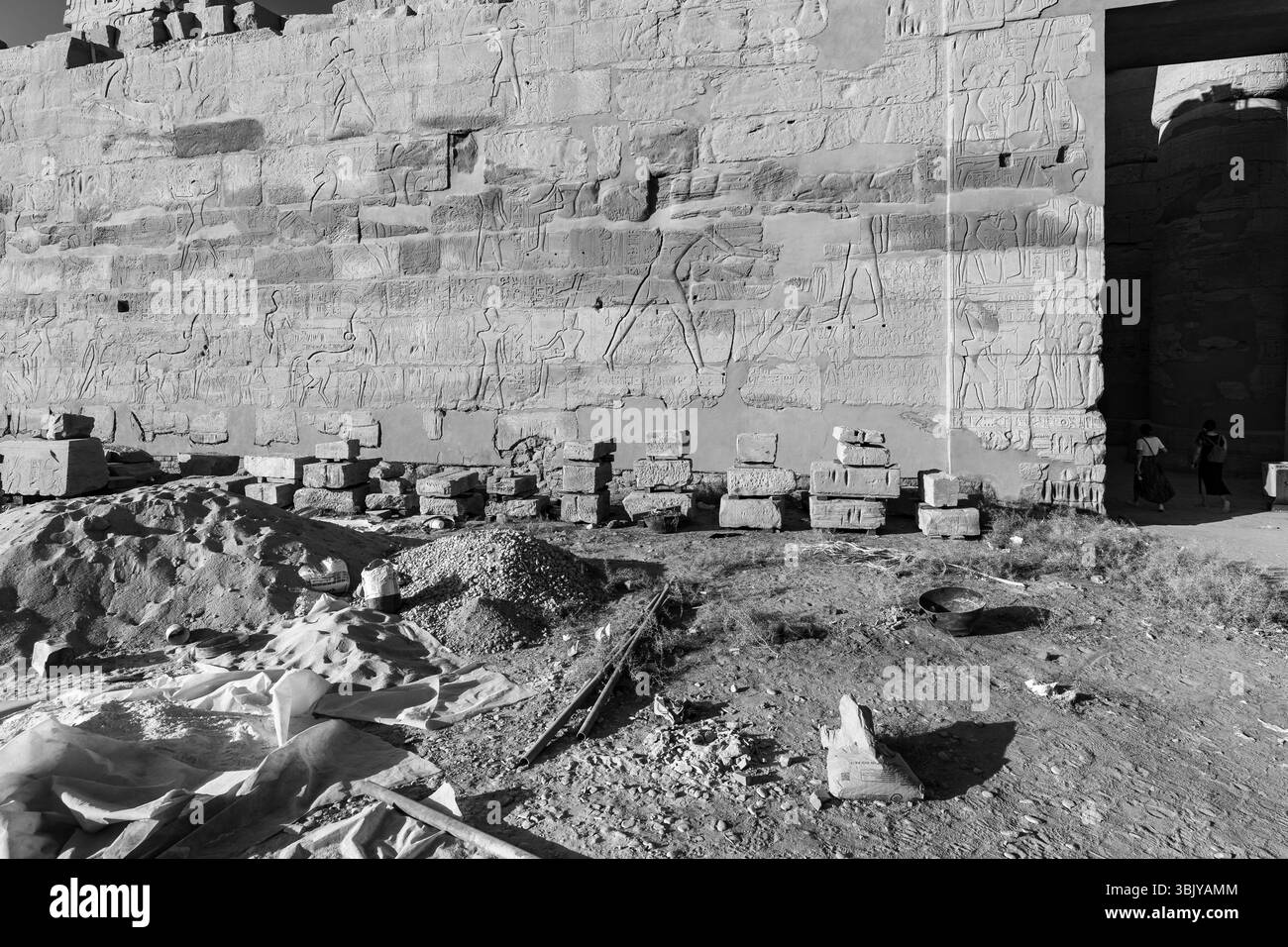 Figures in doorway Black and White Stock Photos & Images - Alamy