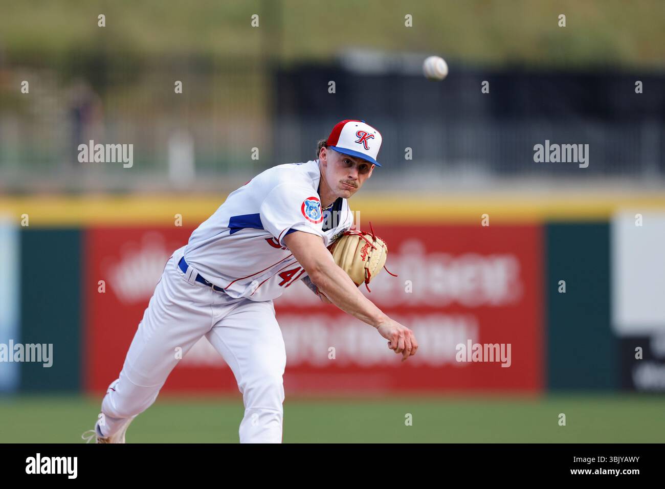 Knoxville Smokies starting pitcher Jaxon Wiggins (41) in action against ...