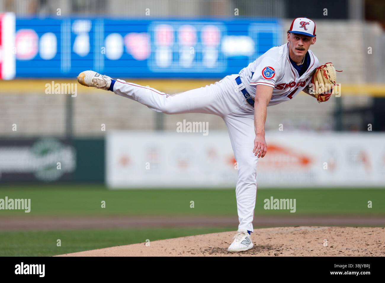 Knoxville Smokies starting pitcher Jaxon Wiggins (41) in action against ...