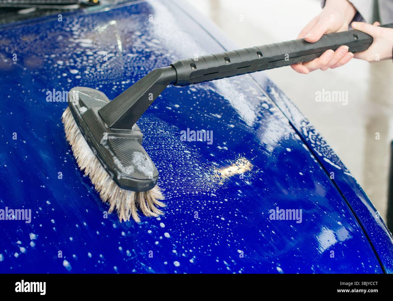 Soap shampoo car washing hi-res stock photography and images - Alamy