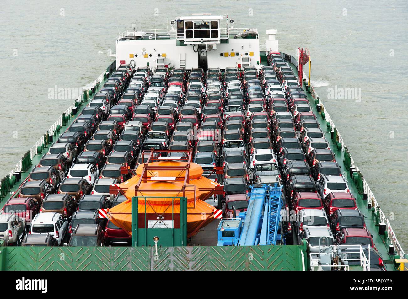 Cars boat hi-res stock photography and images - Alamy