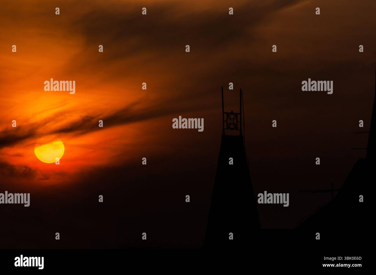 Dawn view from window hi-res stock photography and images - Alamy