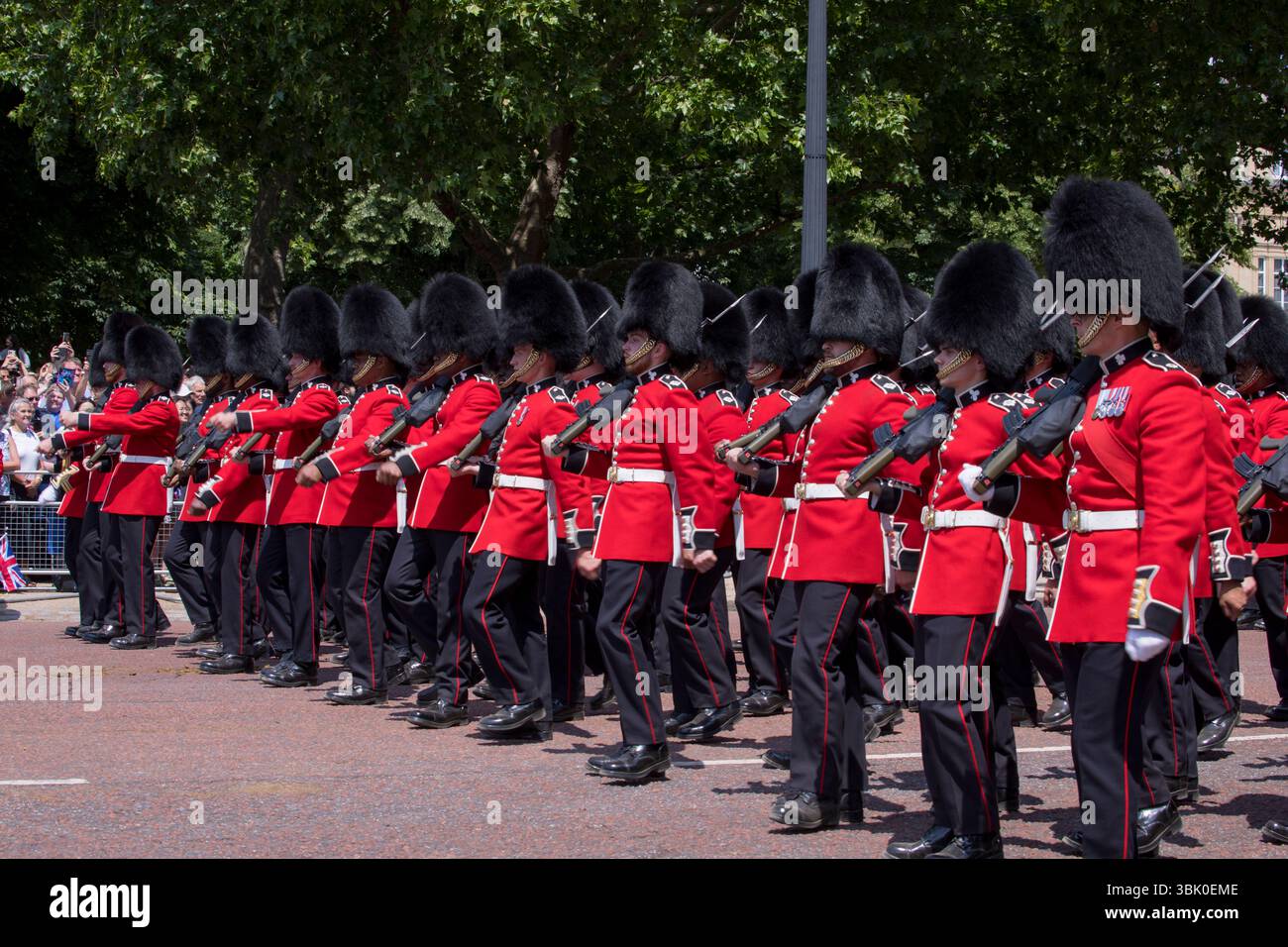 Marching Coldstream Guards Trooping The Colour Color The Mall ...