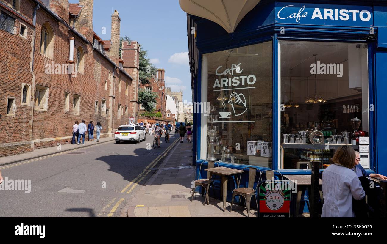 Aristo restaurant hi-res stock photography and images - Alamy
