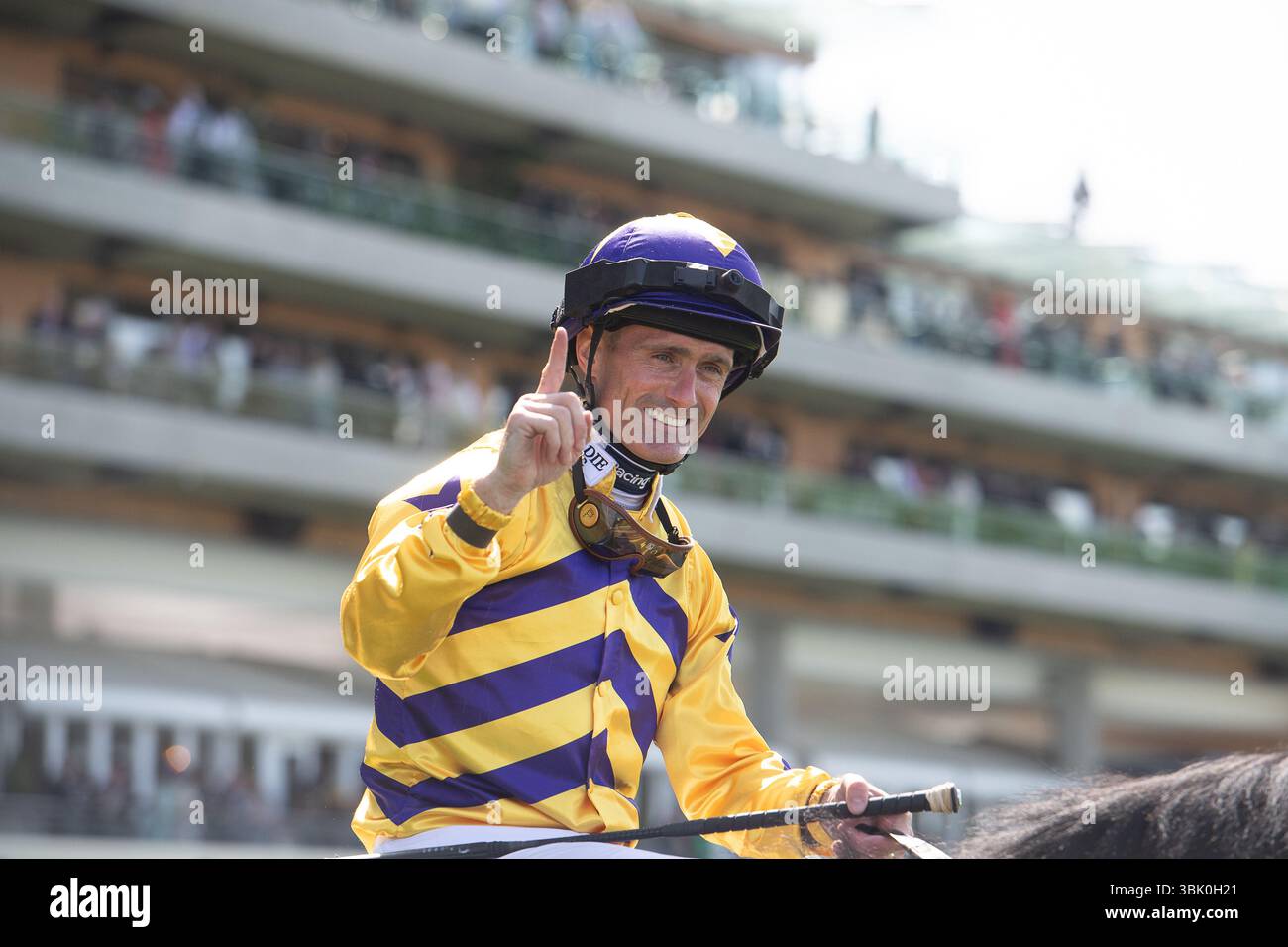 Ascot, Berkshire, UK. 17th June, 2025. Horse AMERICAN AFFAIR ridden by ...