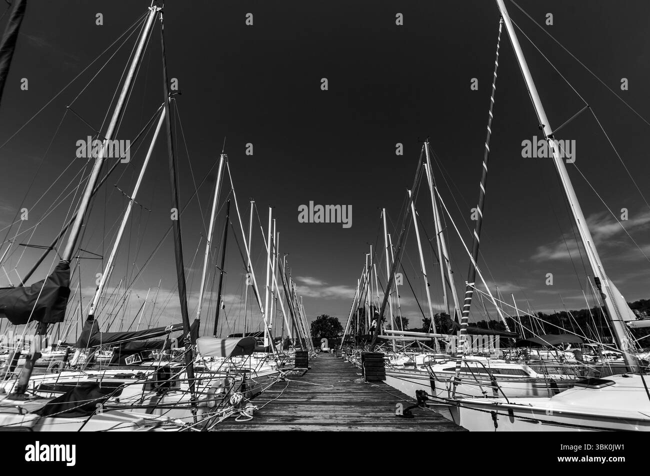 Boats luxury Black and White Stock Photos & Images - Alamy
