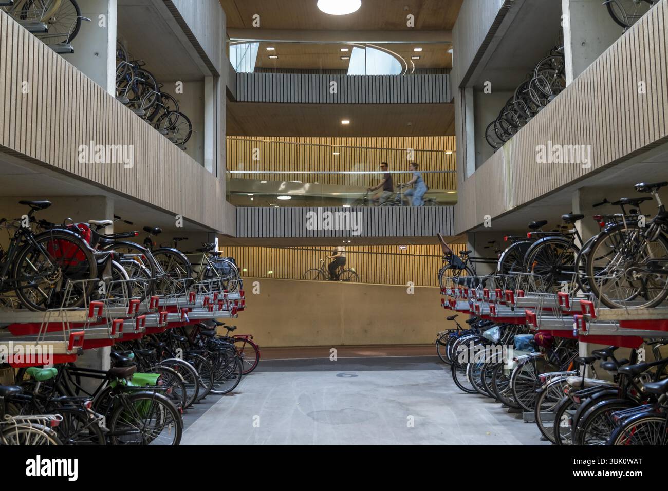 Central bicycle car park at Stationsplein, the largest bicycle car park ...