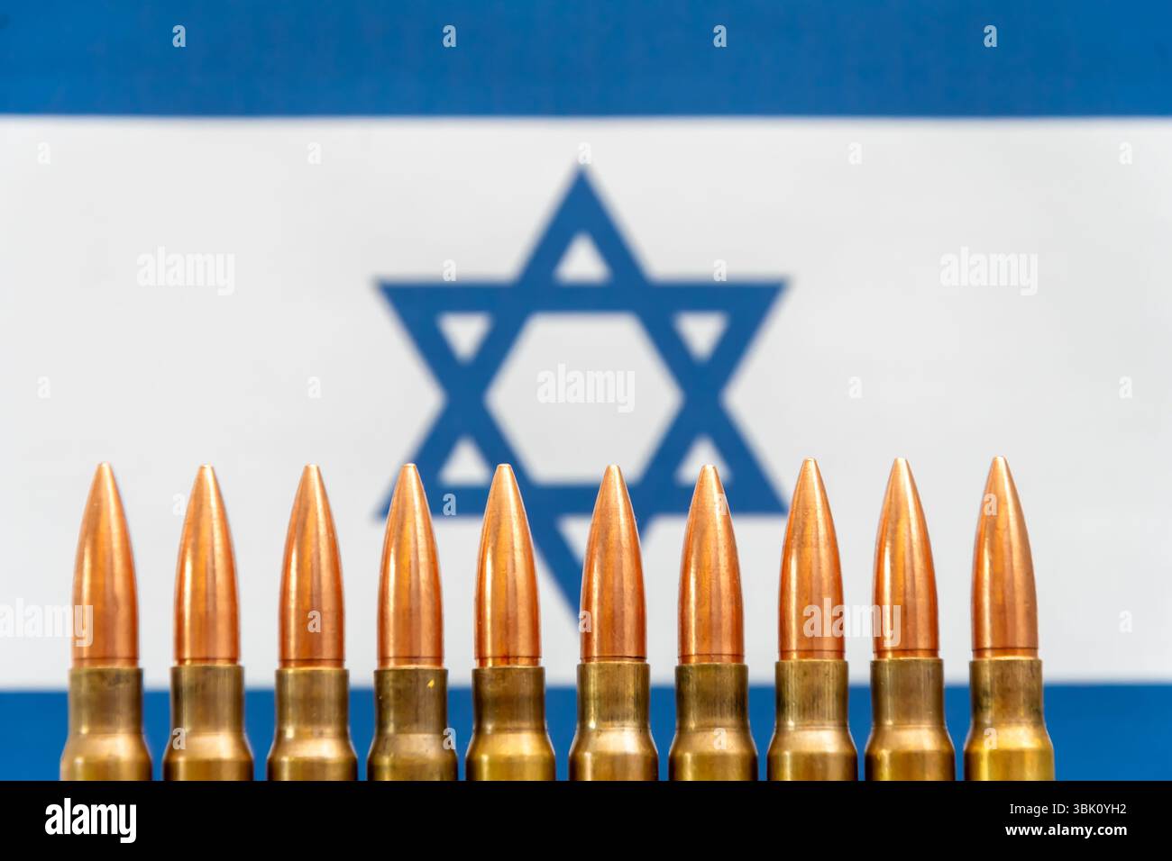 Visual conflict metaphor hi-res stock photography and images - Alamy